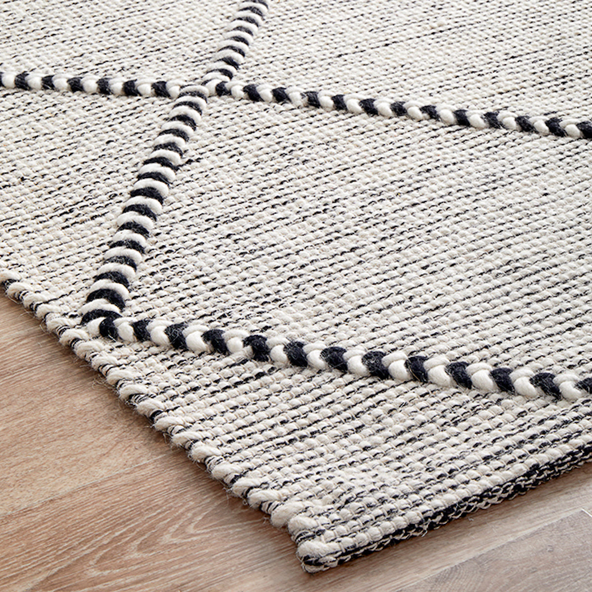 Ari Rug from Alisa & Lysandra
